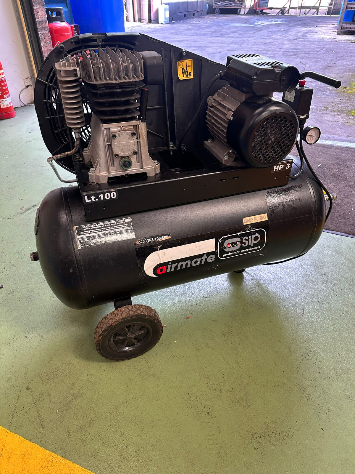 Nuair Portable Piston Compressor 3HP 10Bar — TACS - The Air Compressor ...